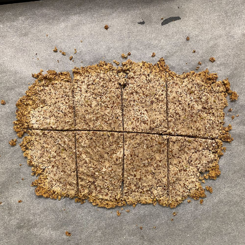 Olive and Fennel Brazil Nut Pulp Crackers